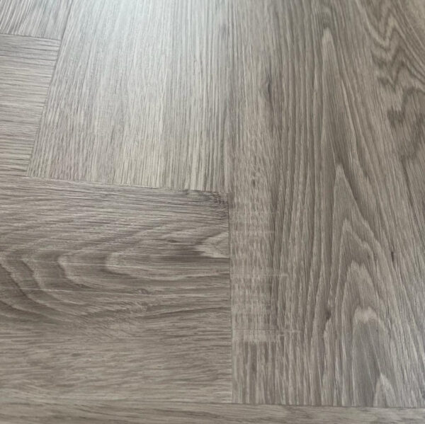 Brecon Whisper Oak Herringbone | Outlet | Woodpecker Flooring